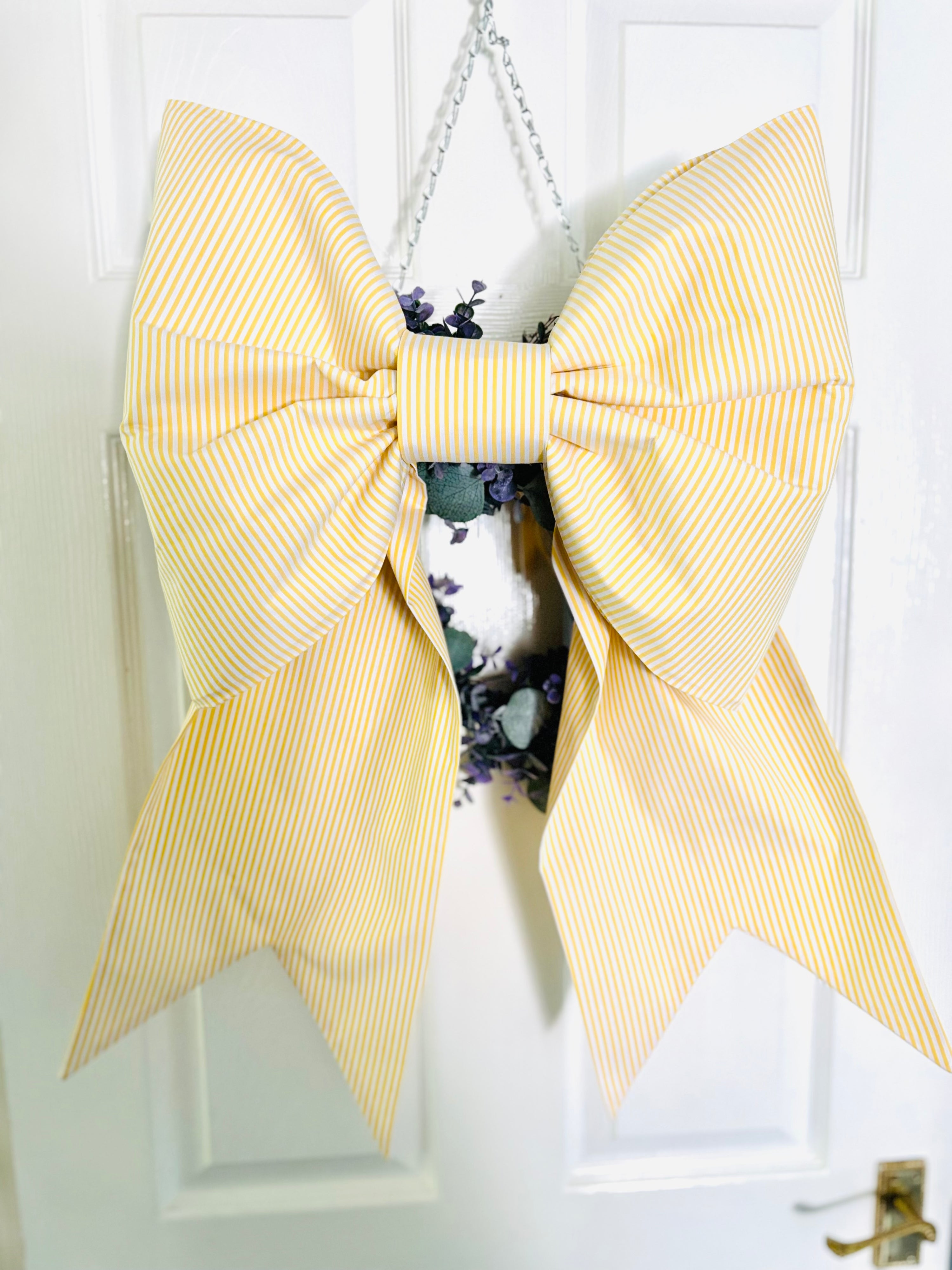 Bespoke Bows and Cushions – BeckaBows Ltd